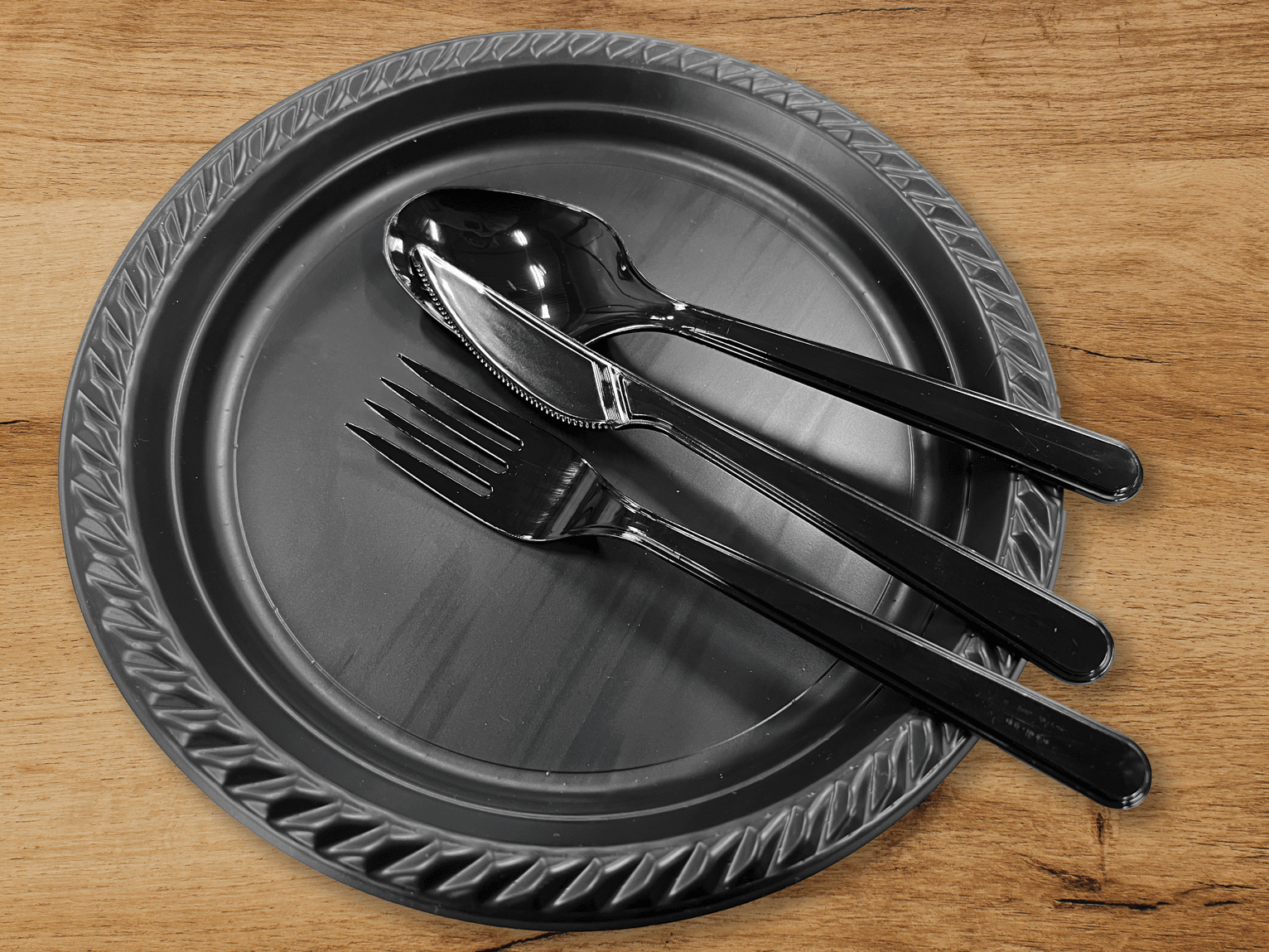 Duurzaam dineren: het voordeel van herbruikbaar plastic bestek